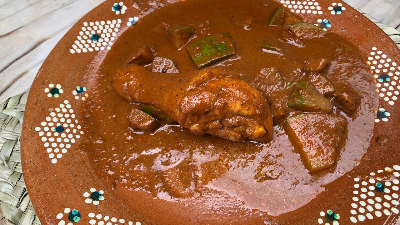 Ep. 19 | Pollo en pipián con chilacayote | La casa de los girasoles ...