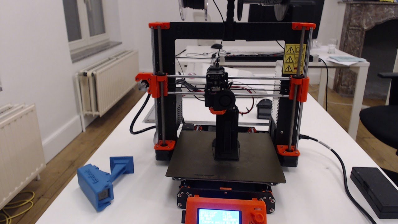3D printer monitor - YouTube