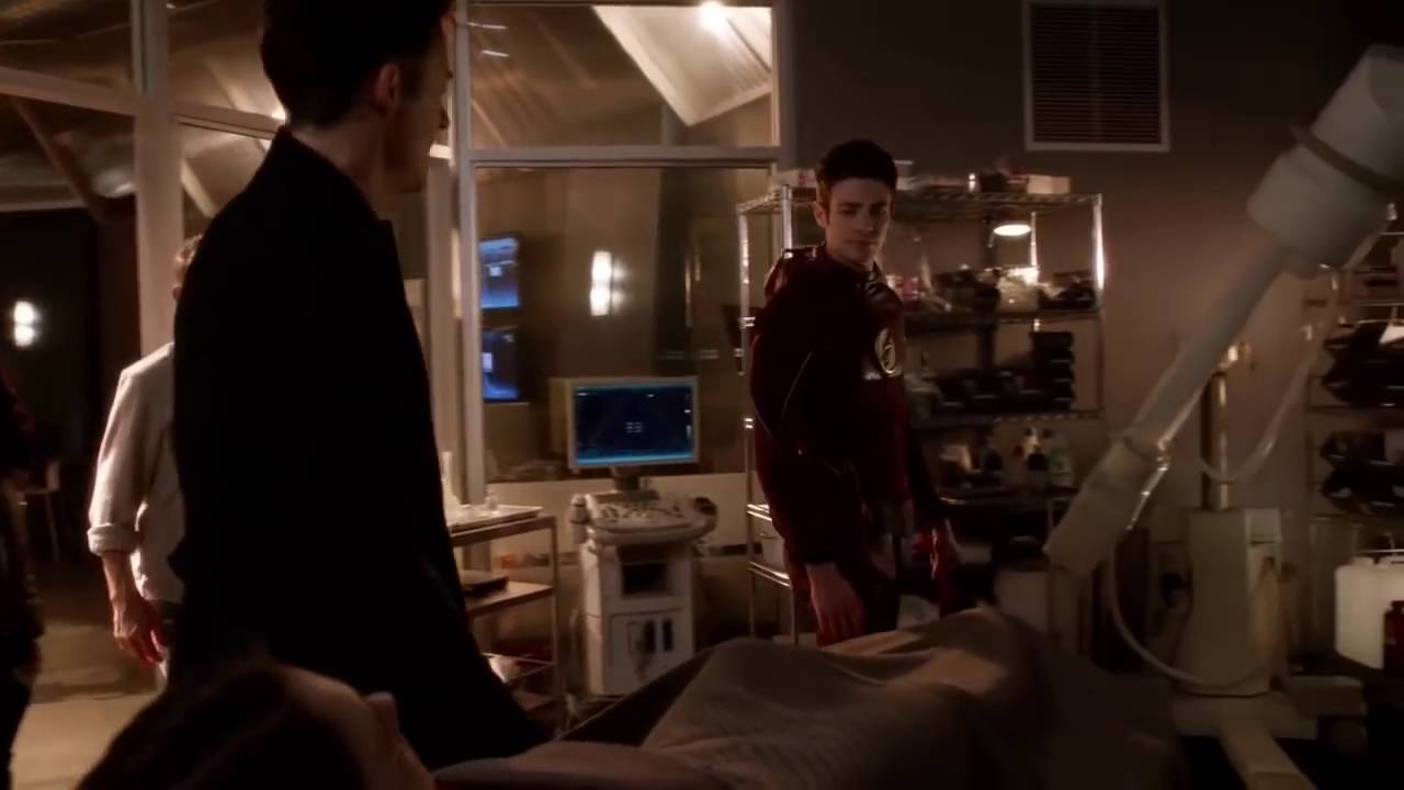 Barry Saves Jessie - The Flash 2X21 - YouTube
