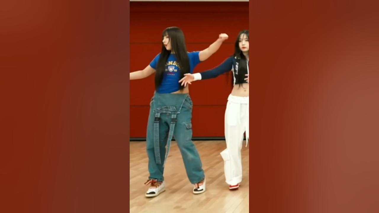 [JIWOO focus]NMIXX "Love Me Like This" Dance Practice - YouTube