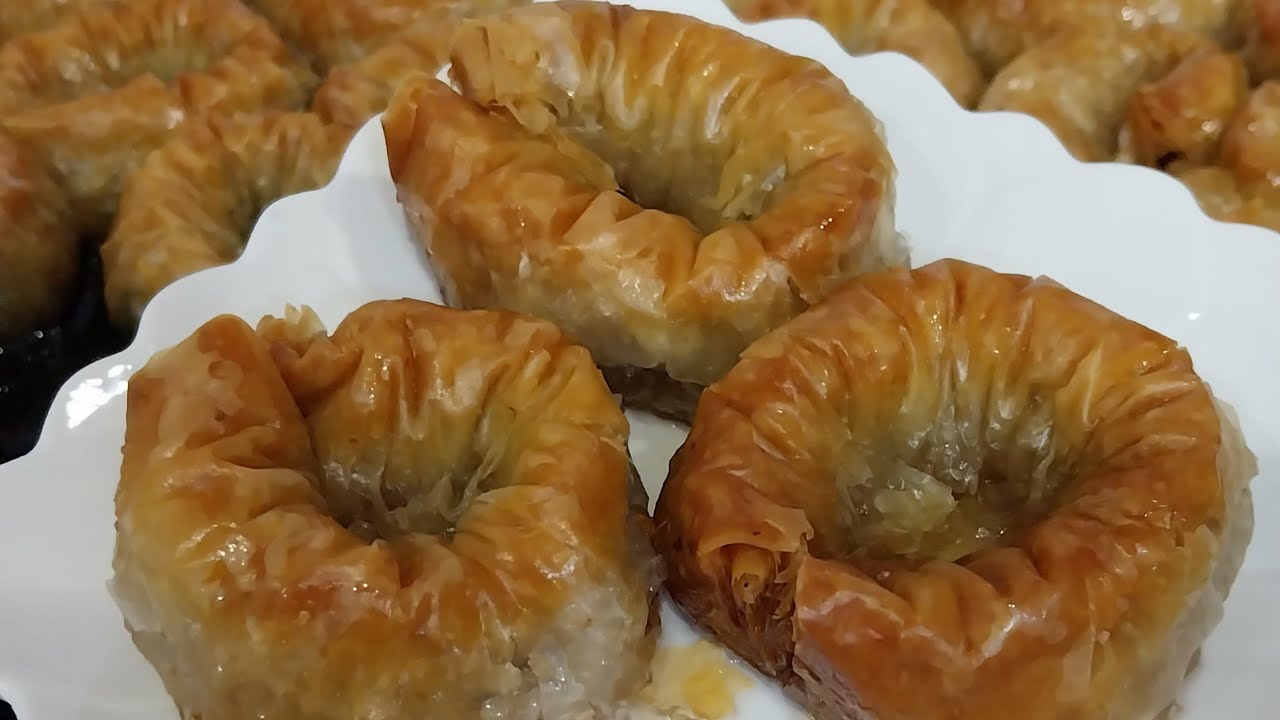 Rezept für Walnuss-Baklava -HAZIR YUFKADAN CEVIZLI BÜLBÜL YUFASI💯Grklan ...