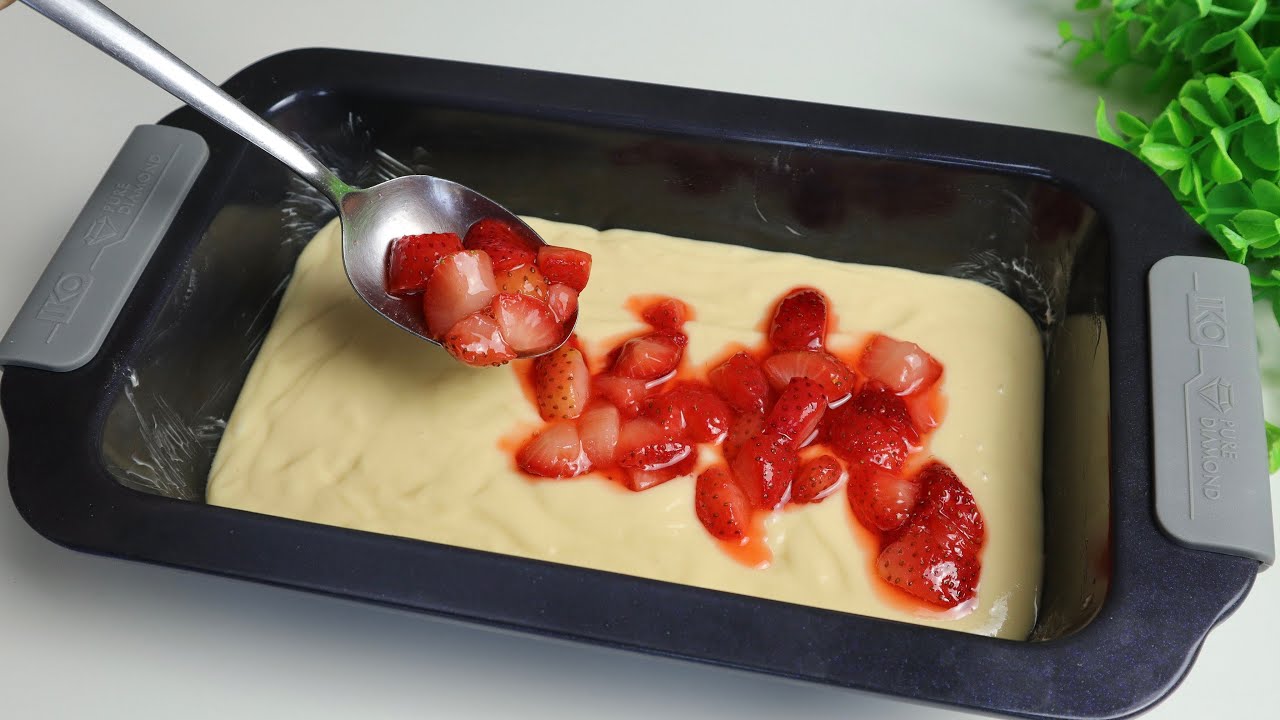 Recipe in 5 MINUTES! Quick and easy strawberry dessert - YouTube