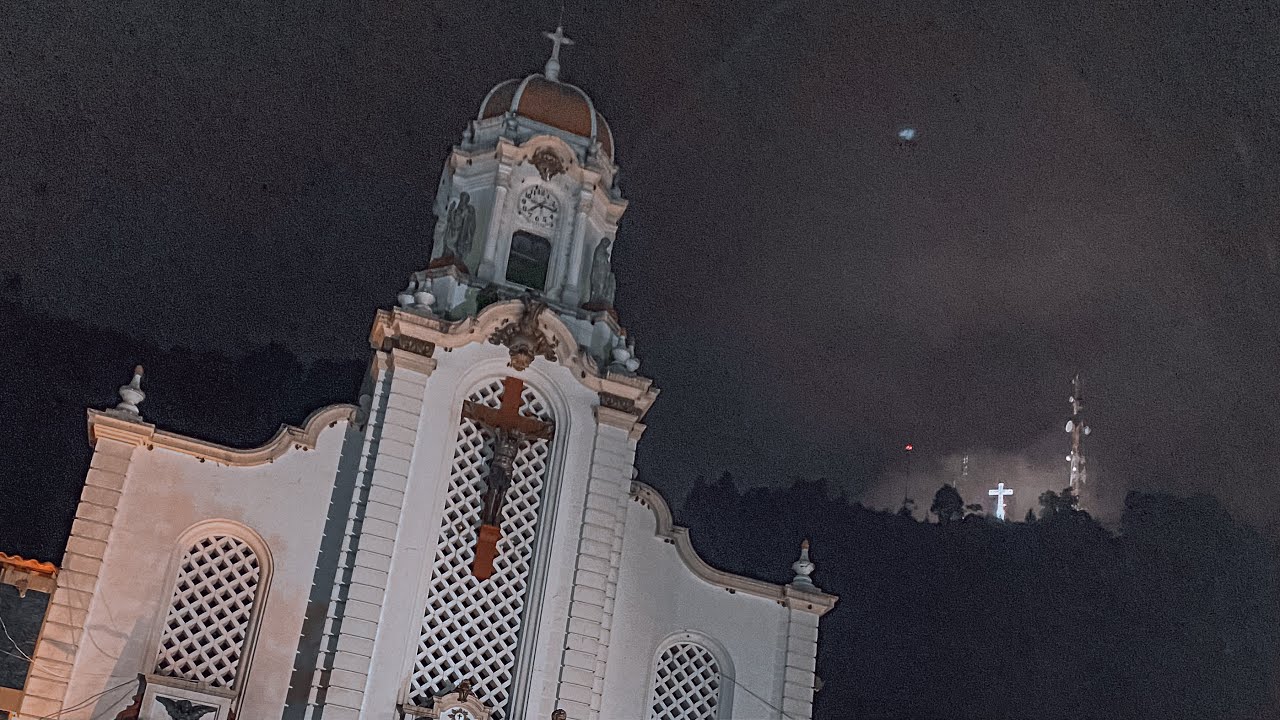 El PUEBLO DE LAS BRUJAS - YouTube