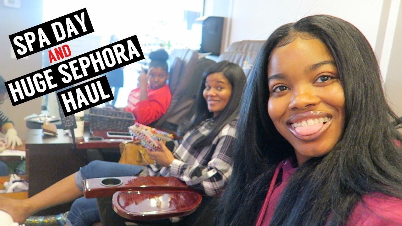 HUGE SEPHORA HAUL + GIRLS SPA DAY!! | VLOGMAS DAY 18 - YouTube