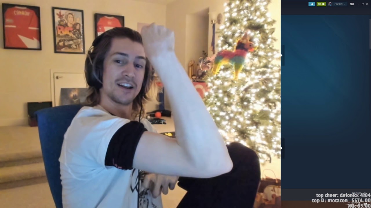XQC flexes his muscles for a pick up line #shorts - YouTube