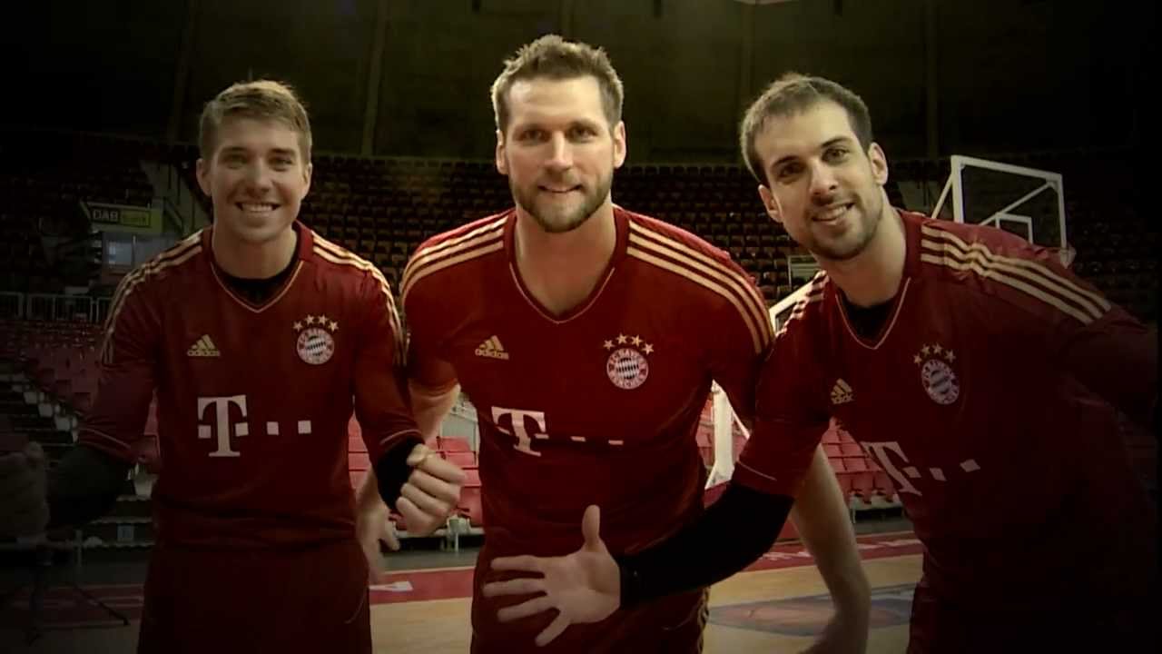 Pack ma's! FC Bayern - gemeinsam nach Berlin! - YouTube