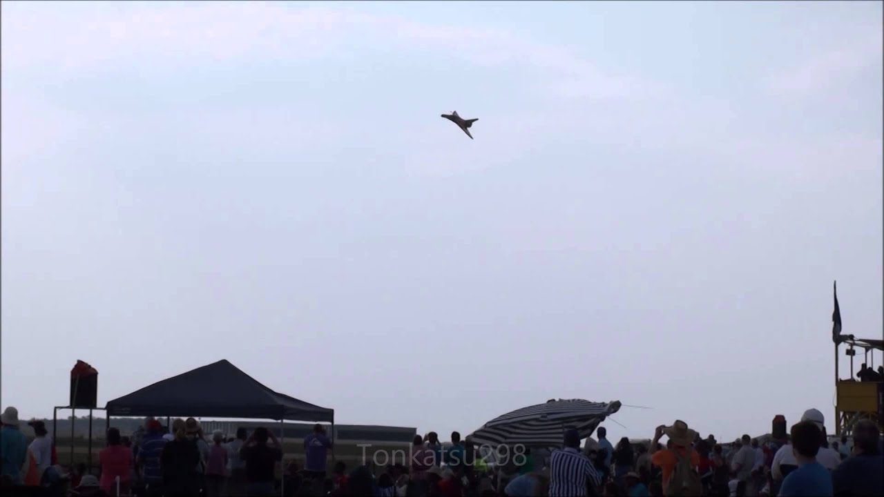 AAD2014 SAAF Cheetah Africa Aerospace & Defence - YouTube