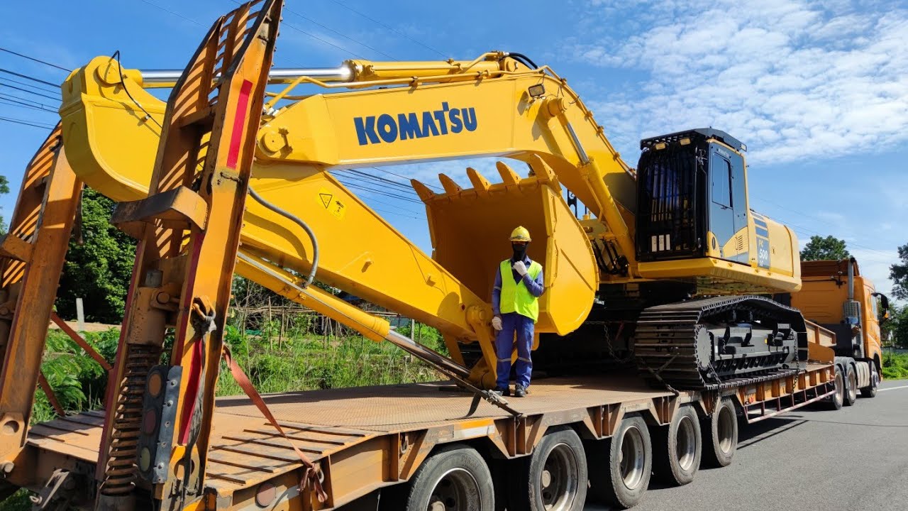 บรรทุกเครื่องจักรขนาดใหญ่ KOMATSU PC 500 LC - YouTube