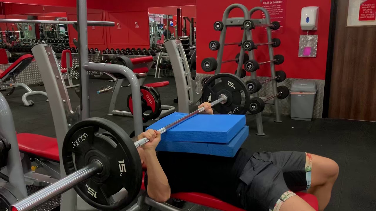 Bench Press with Foam Pad(s) - YouTube