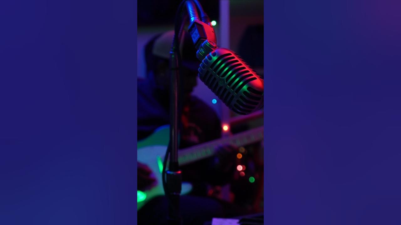 "The In-Between" (70 Cm7-Gm7-Cm7-Fm7 - YouTube