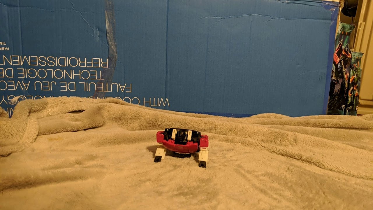 Sideswipe Transformation stop motion - YouTube