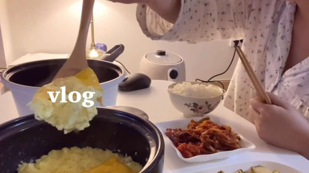 Vlog 퇴근 후 집밥 챙겨먹기 된장소면 김치볶음밥 참치고추장짜글이 해먹고 크리스피크림도넛에 차 마시기🍵 Youtube