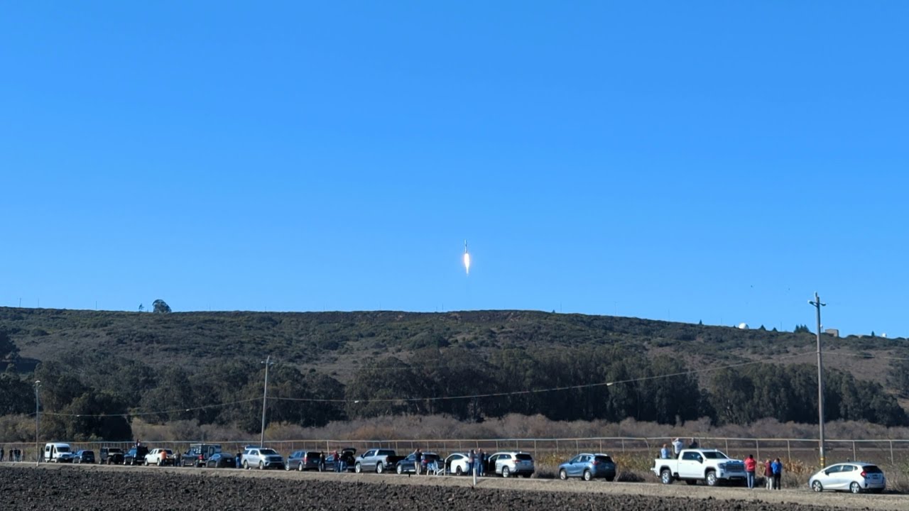 Transporter 12 Launch ant RTLS, 14th January 2025 - YouTube