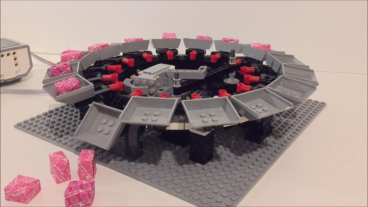 Lego Mindstorms EV3 - Candy Circles Dispenser System - Second proto ...
