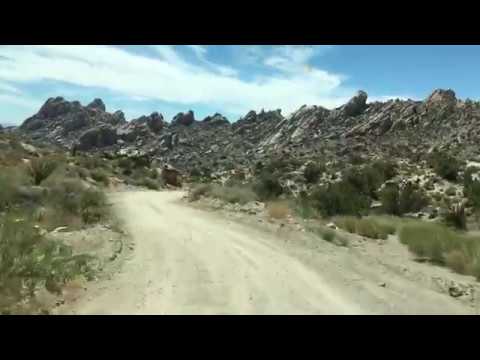 2019 Jeep Wrangler Rubicon driving thru Christmas Tree Pass near ...