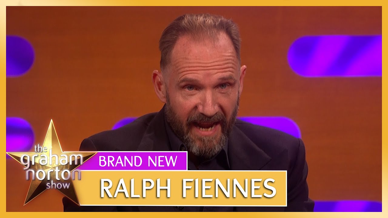 Ralph Fiennes' Dangerous Hamlet Accident | The Graham Norton Show - YouTube