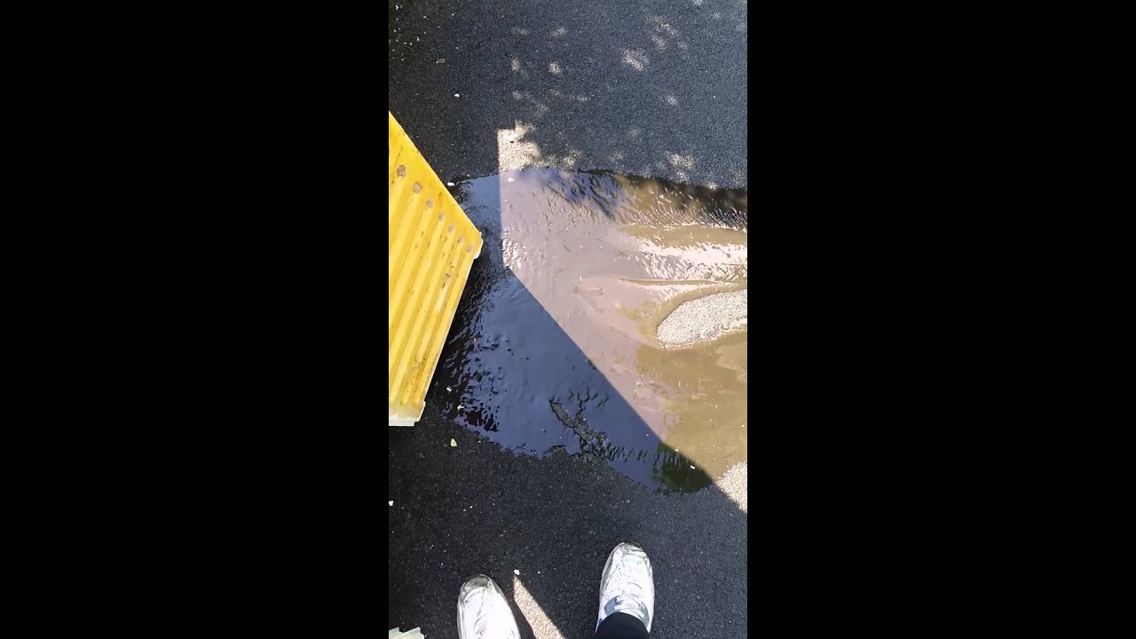 Cleaning radiators full of sludge. Magnatight. iplumbleeds - YouTube