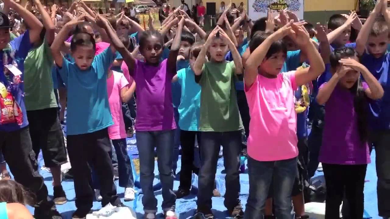 Spread A Little Aloha Around the World - YouTube