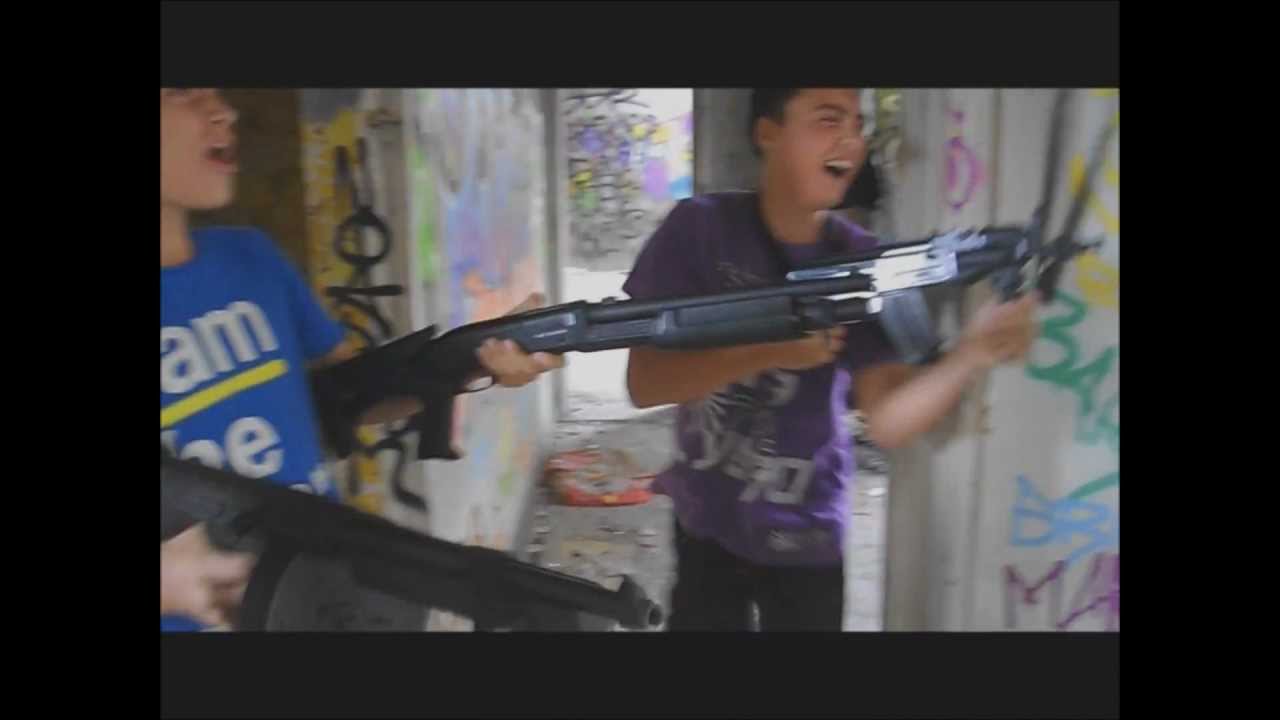 Bande Annonce des vidéos Bonus à suivre ... Call Of Duty Zombies In ...