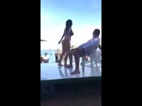 Kucak Dansında Gaza Gelen Dansçı Kız(Açık)