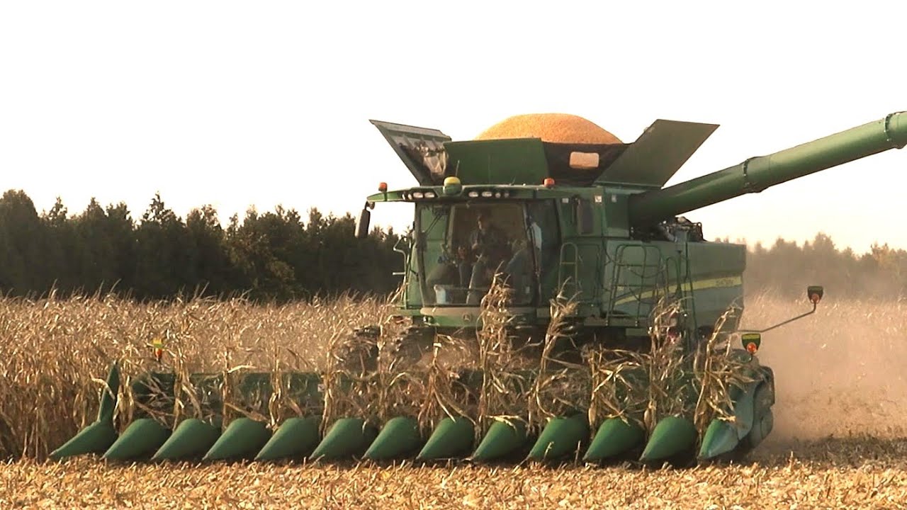 Corn Harvest 2020 | John Deere S790 Combine Harvesting Corn | Ontario ...