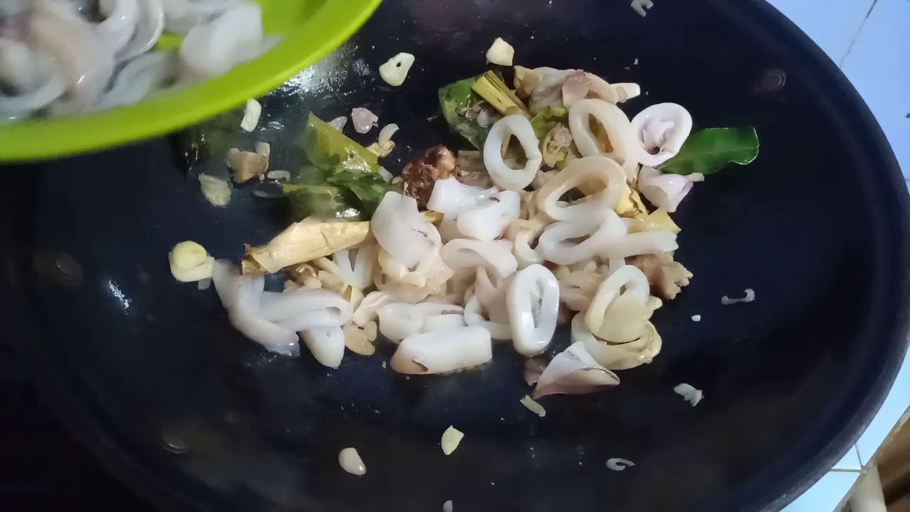 Cumi kuah hitam resep paling gampang - YouTube