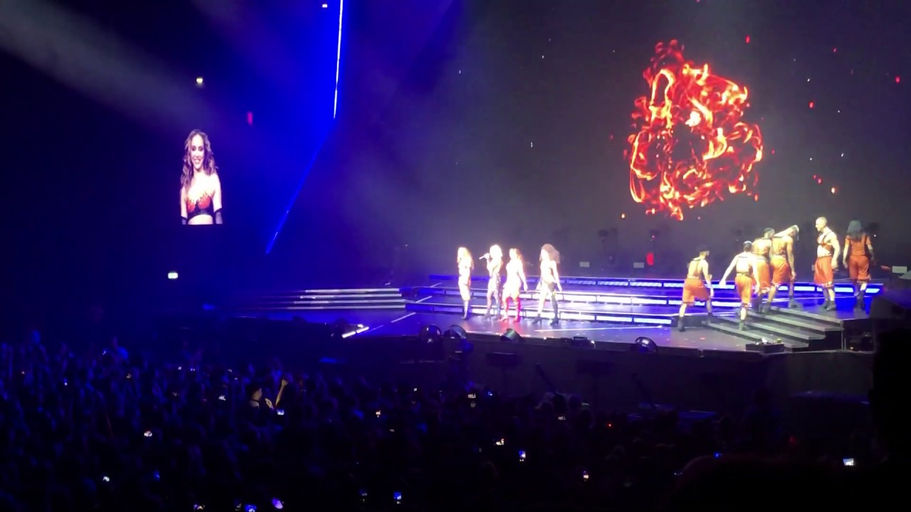 Little Mix - LM5 Tour (Cologne) - Jade's Crowd Interaction - YouTube