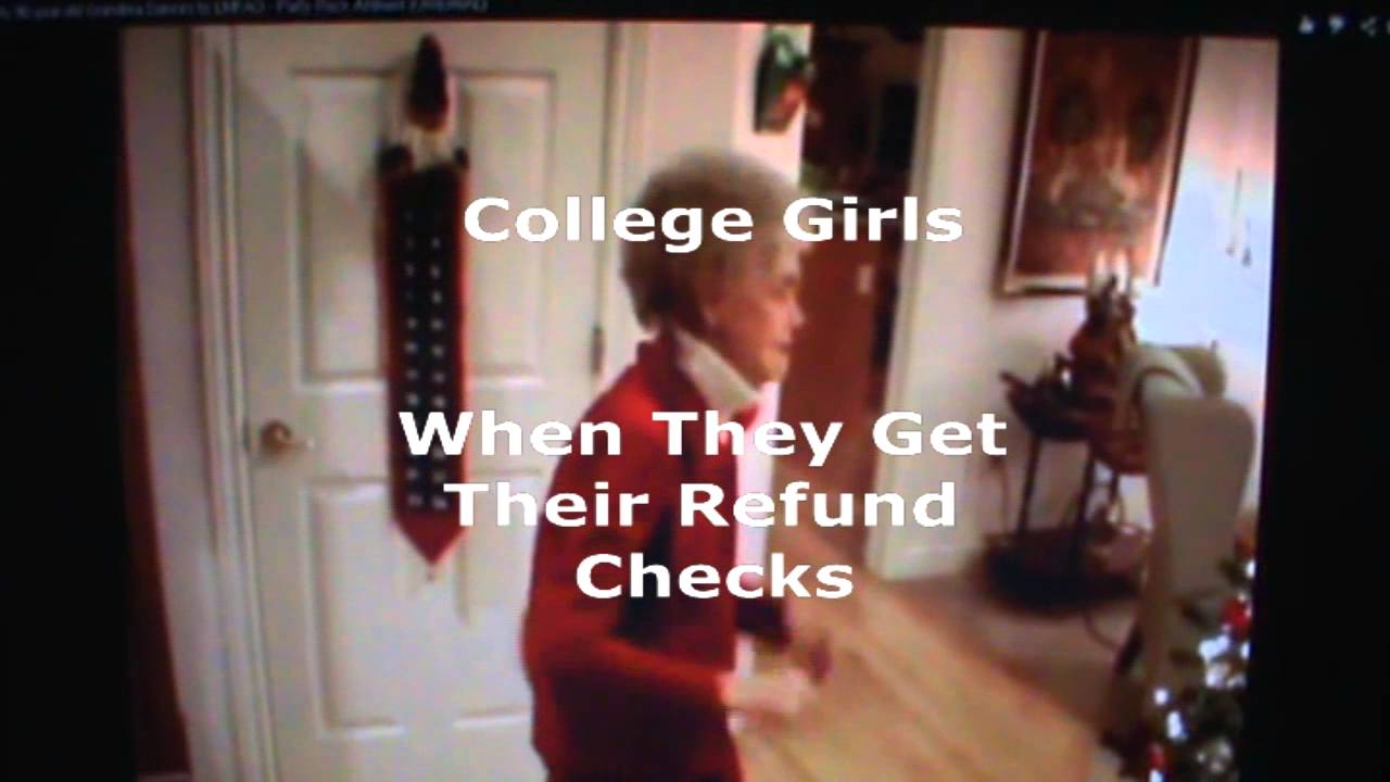 COLLEGE GIRLS WHEN THEY GET THEIR REFUND CHECKS - YouTube