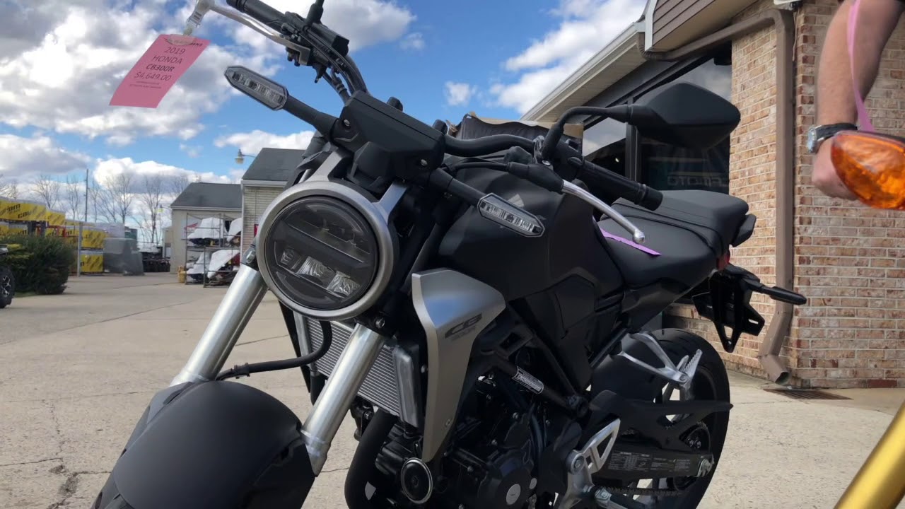 2019 Honda CBR 300 R and Grom at Blackmans Cycle - YouTube