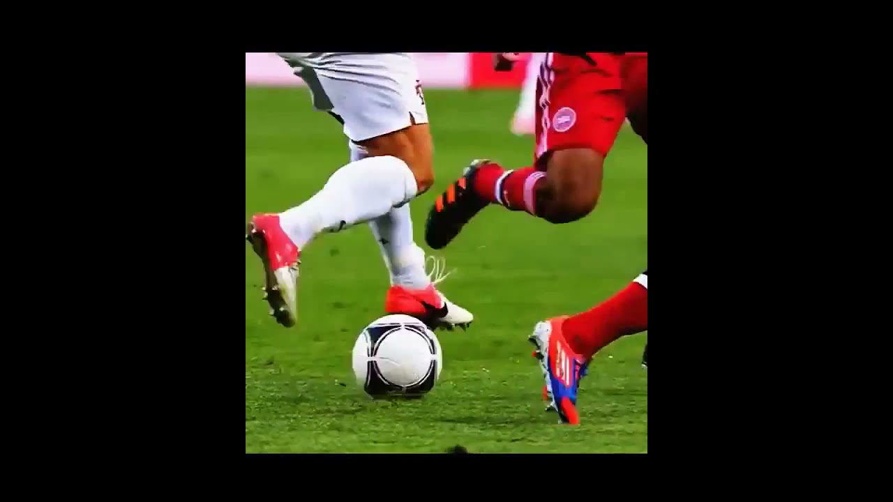 Cristiano Ronaldo STEPOVERS || One of the best ever to do it . - YouTube