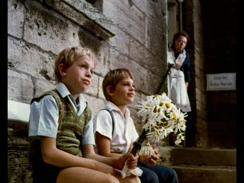 Neues aus Uhlenbusch - die komplette Serie - Jetzt auf DVD! - mit Moritz Bleibtreu - Fernsehjuwelen