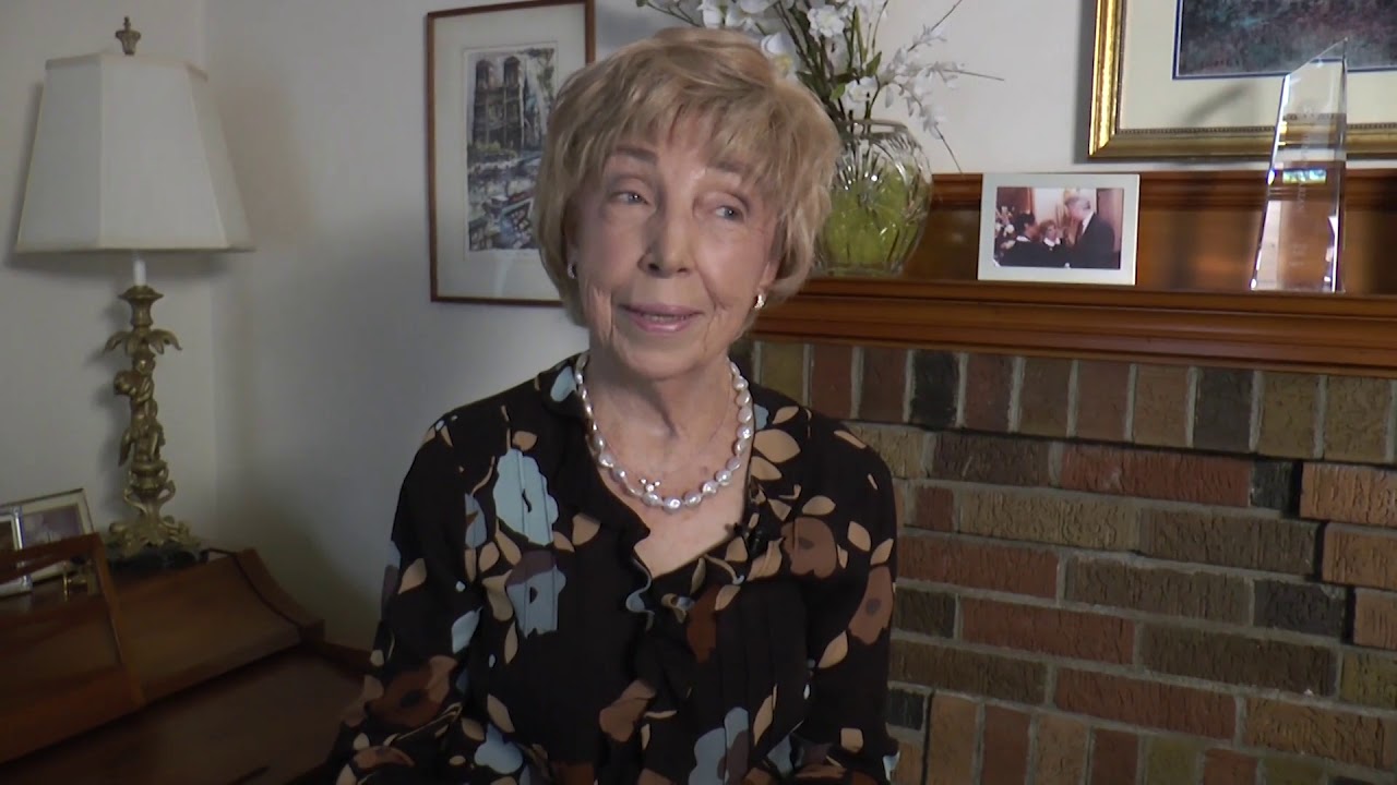 Barbara Henry receives the Kiwanis International Humanitarian Award ...