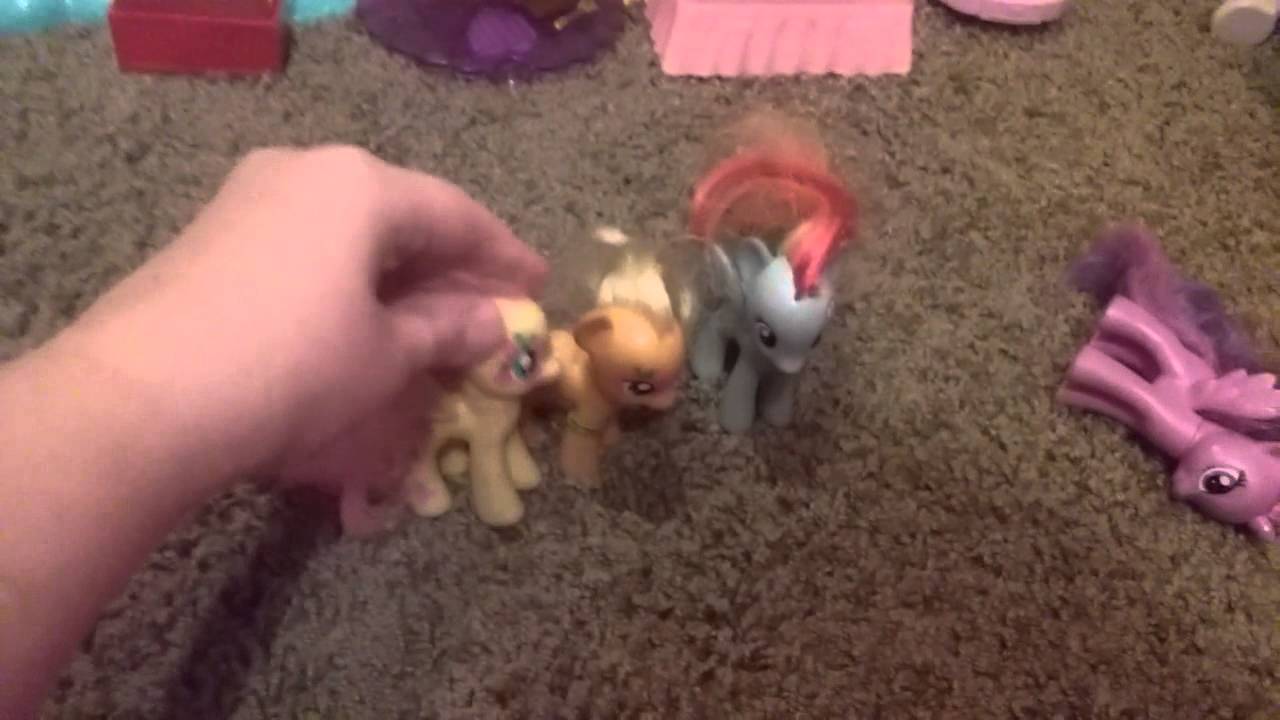 Everypony attacks Everypony - YouTube