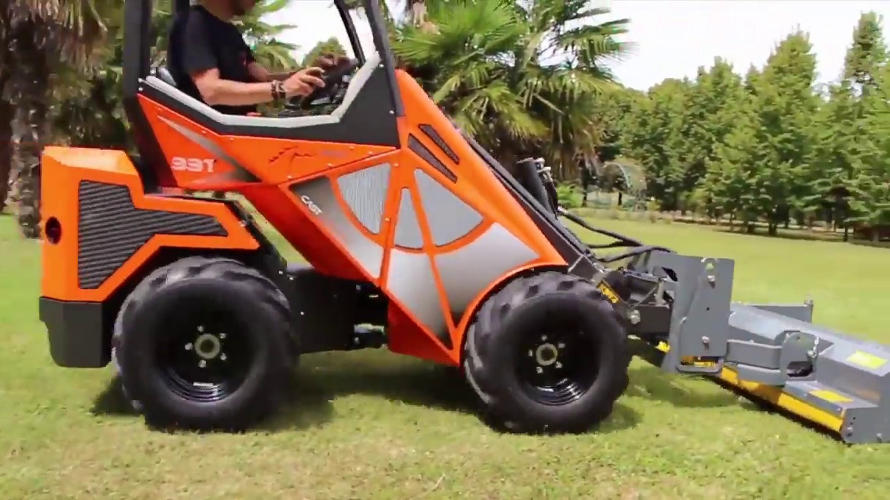 CAST Loader 33T - YouTube