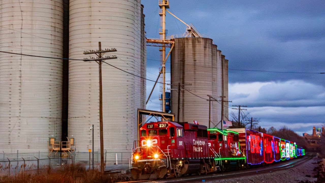 Winter Railfanning Part 1 | Months of November and December | Holiday ...