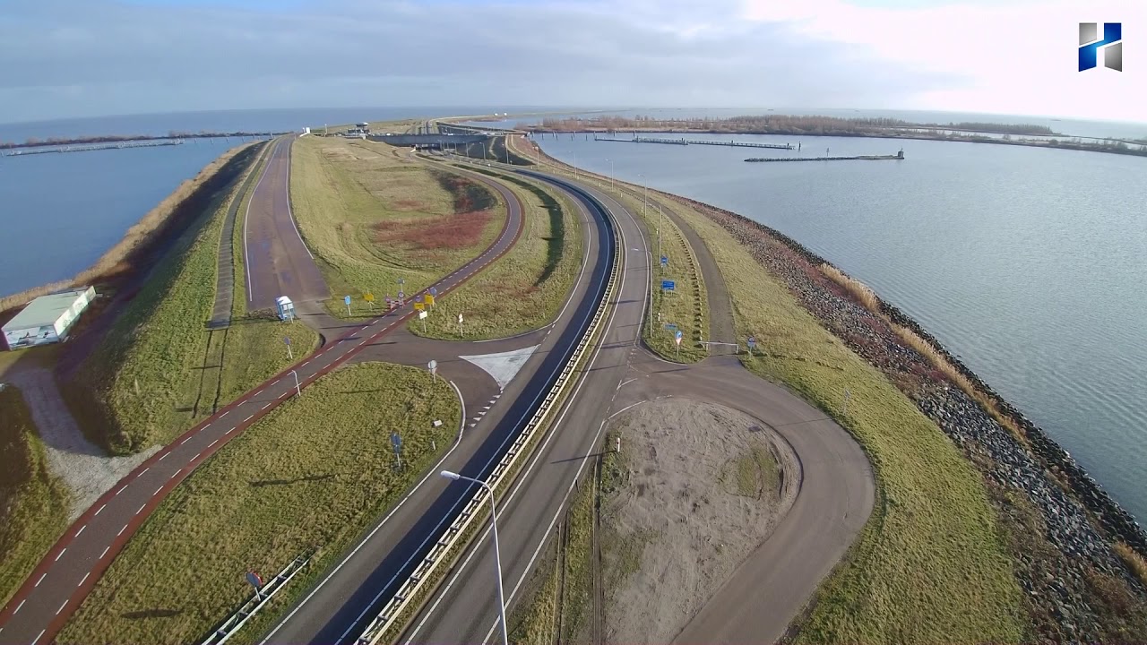 De Houtribdijk tussen Enkhuizen en Lelystad - YouTube