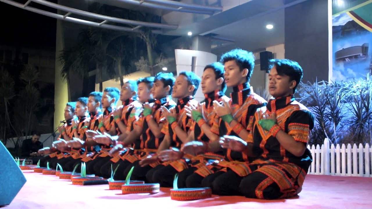 TARI SAMAN GAYO DANCE FROM ACEH BY SANGGAR CITKA GEUNTA - YouTube