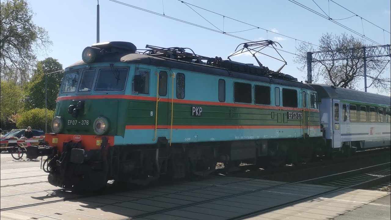 EP07-376 z Pociągiem IC Mamry | Luboń k/ Poznania. - YouTube