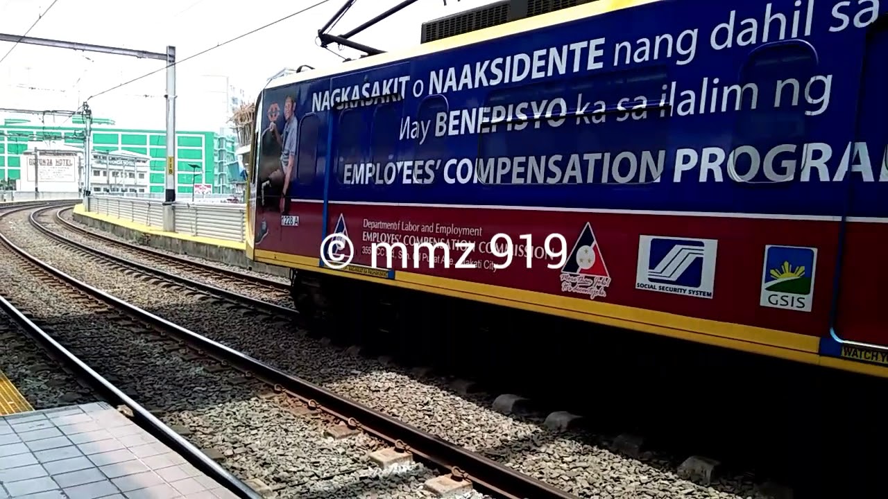 LRT-1/LRMC 3rd Generation (3G) train with DOLE-ECC wrap ads in 3 car ...