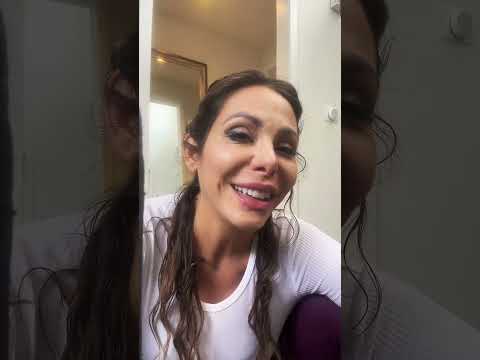 Daisy the Venice healer does therapy - YouTube