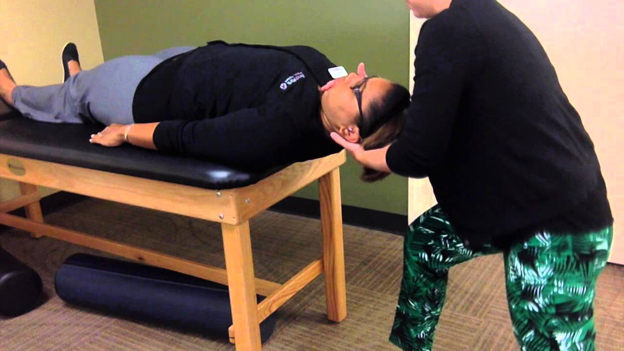 Cervical traction retraction extension rotation MDT - YouTube
