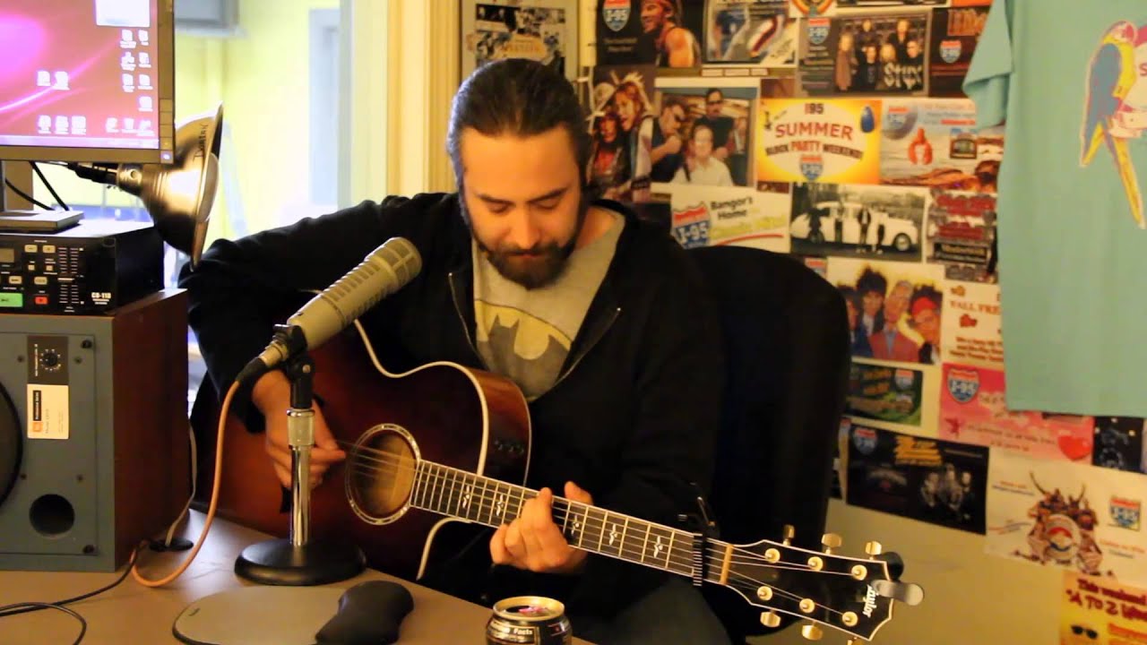 Chris Ross Performs "Burns" in the I-95 Studio - YouTube