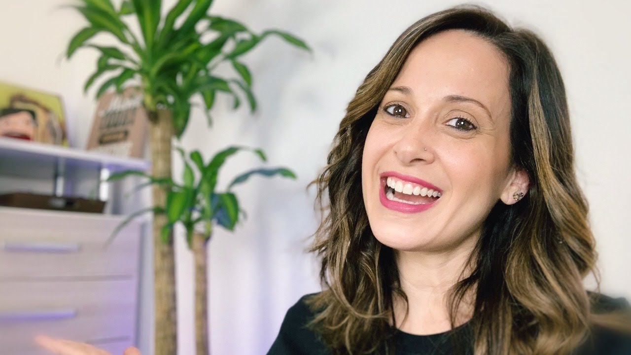 INGLÊS COM DIÁLOGOS - Teacher Allie - YouTube