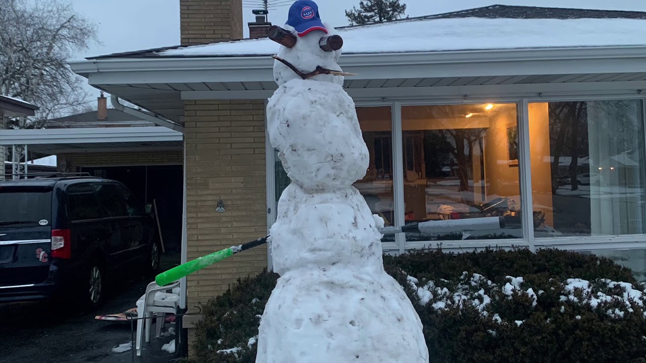 SNOWMAN DEFIES PHYSICS! HOW IS THIS POSSIBLE?!? - YouTube