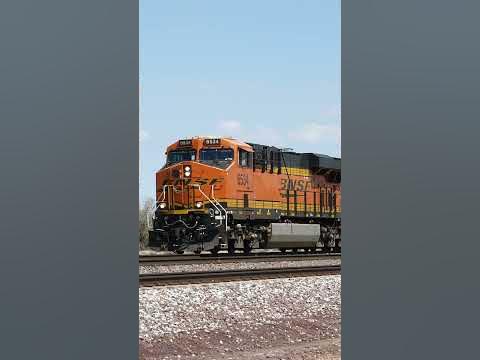 BNSF 6534 WB GRAIN TRAIN MP 740 NEEDLES SUB 8-22-2023 #trains #railfan #shorts - YouTube