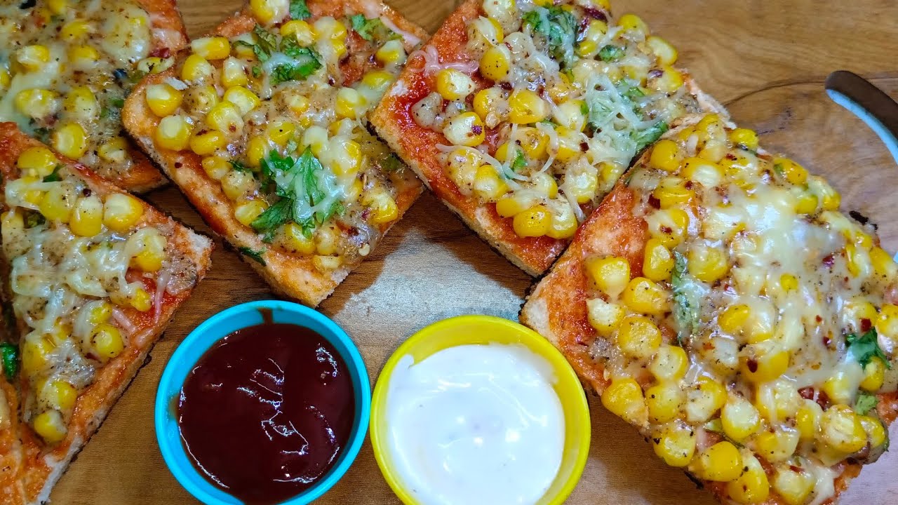 Mini Bread Corn Pizza! 🍕Quick Chessy Bread Pizza Recipe ! Mini Pizza ...