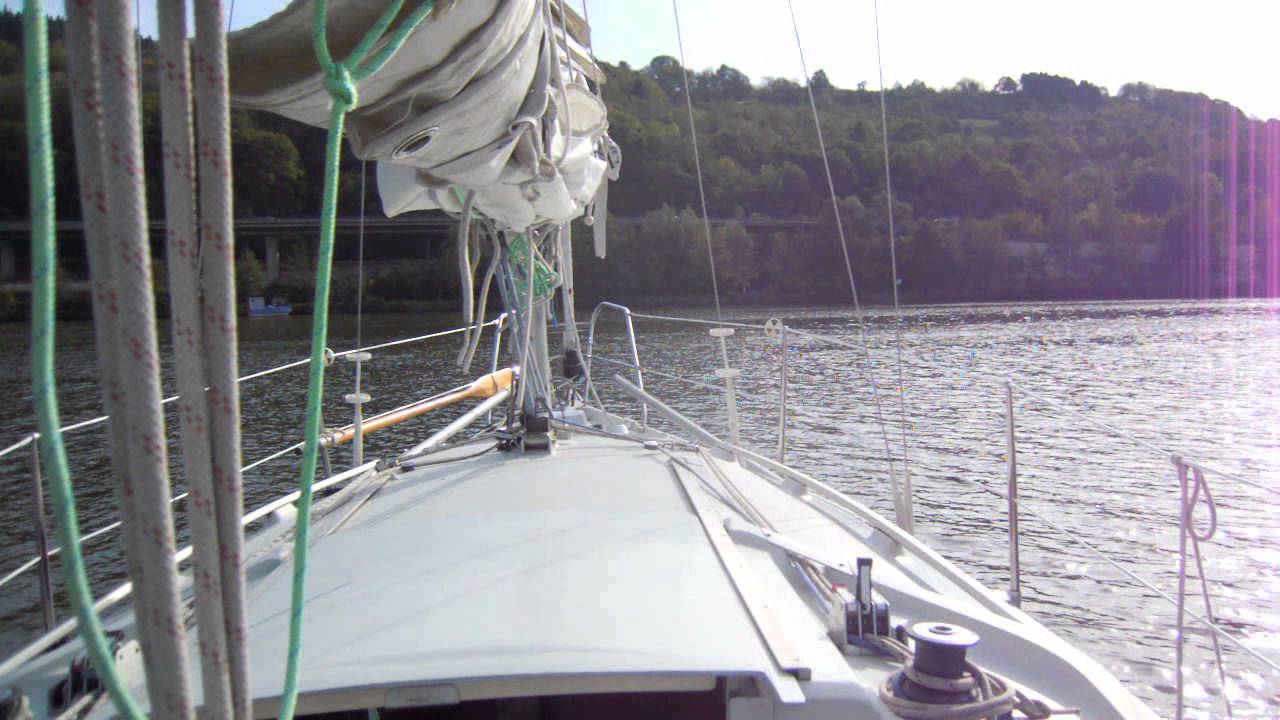 Sunbeam 27 unter Motor auf der Mosel bei Trier - YouTube
