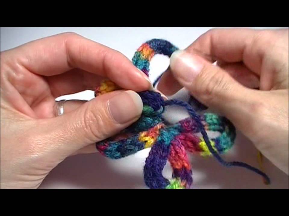 Bloem met 5 blaadjes, van gepunnikt koord. - YouTube