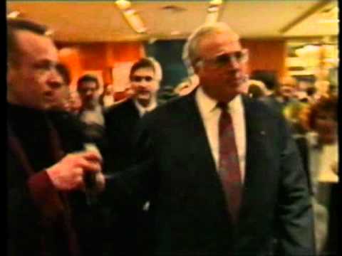 Axel vs. Kohl - YouTube