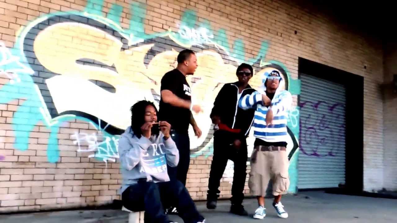 LIL MERCH CRUNCH TIME - DUE 4 $ELF ENT - YouTube